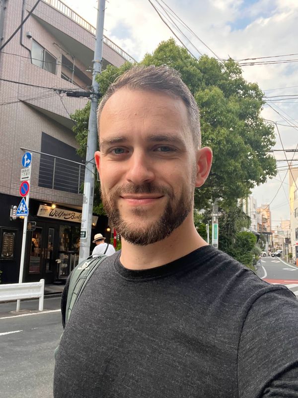 Foto AI - Ritratti Professionali in 5 Minuti | PizzaGPT - una ...